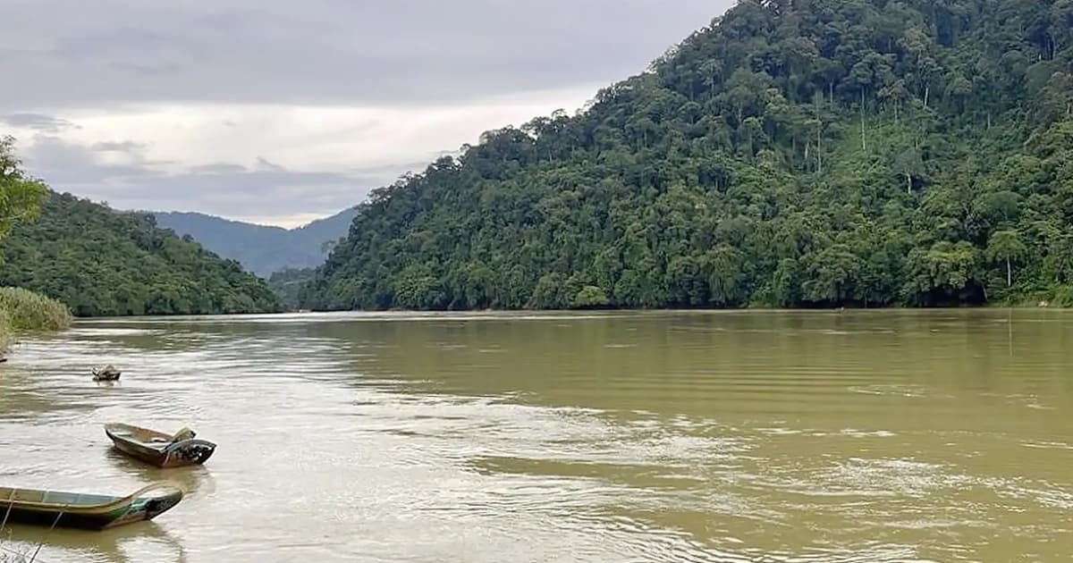 Bot karam di Sarawak, 1 daripada 2 mangsa ditemui lemas | FMT