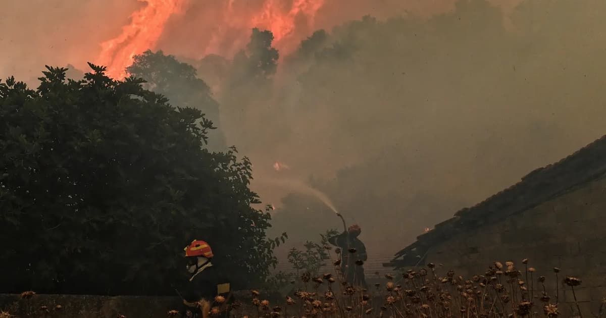 Greece wildfires abating as firefighters contain outbreaks | FMT