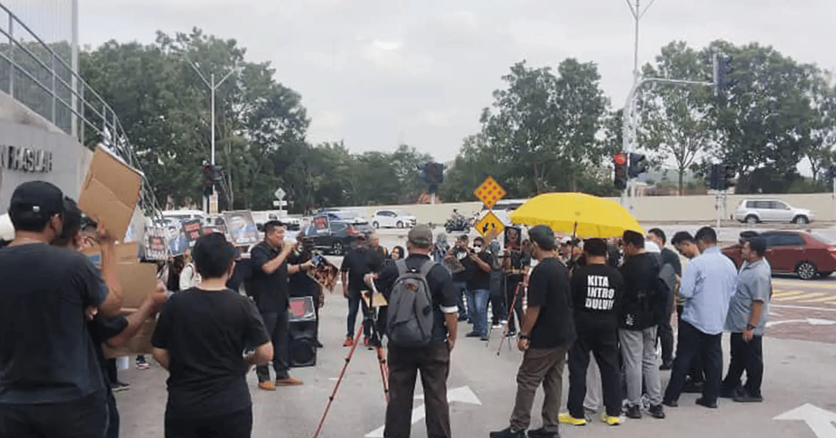 Menantu Hadi, pimpinan PAS antara 50 peserta himpunan bersama Albert ...