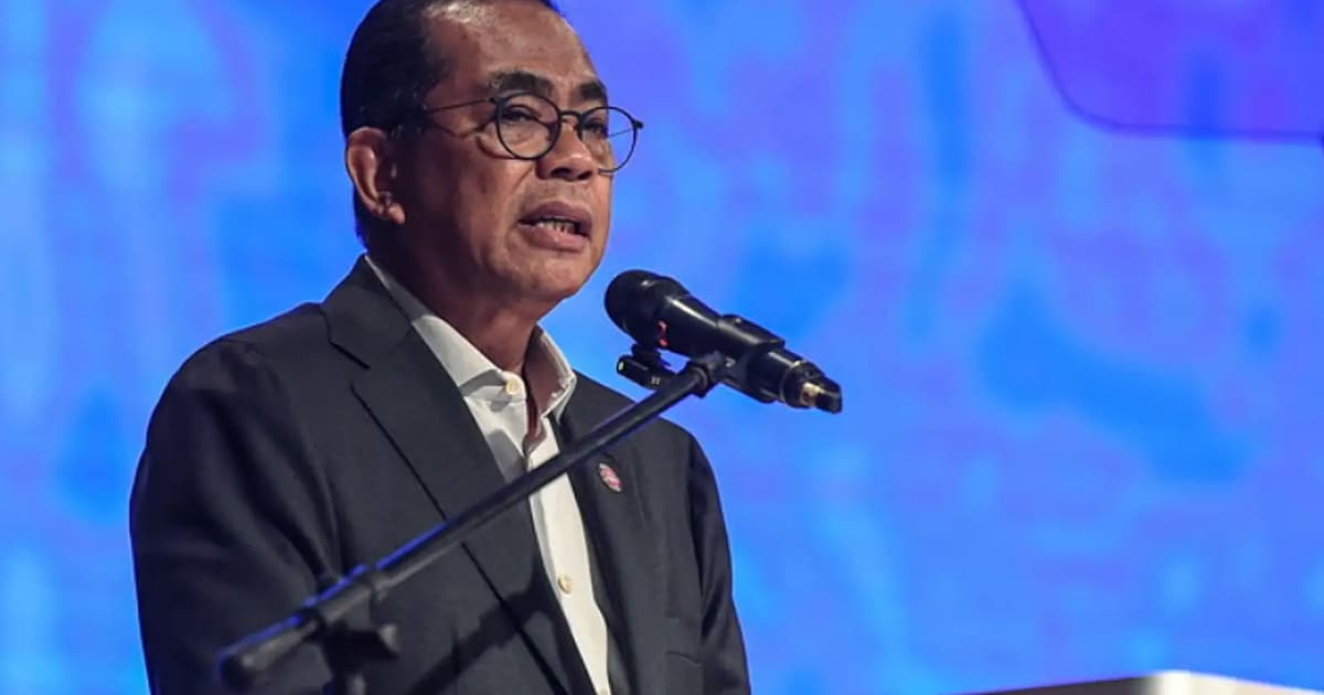 Disagree but don’t treat Umno as the enemy, says Khaled | FMT