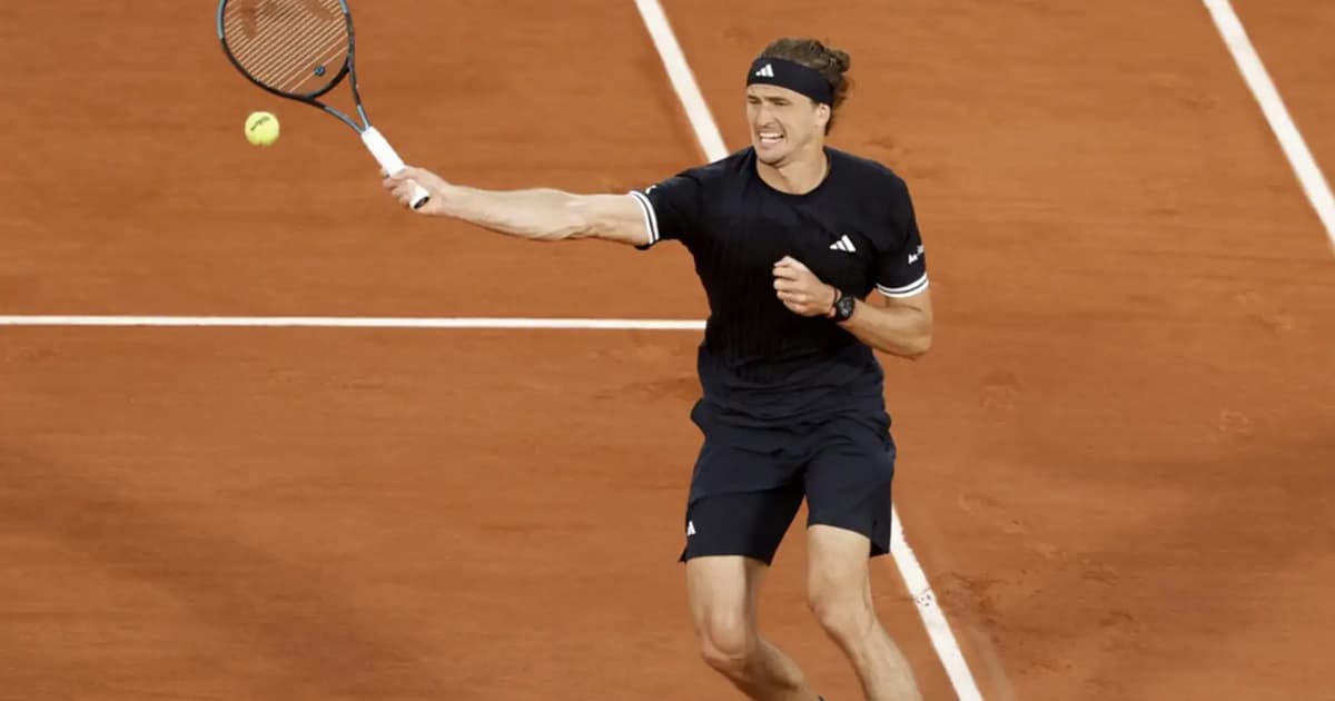 Zverev eases safely through French Open second round | FMT