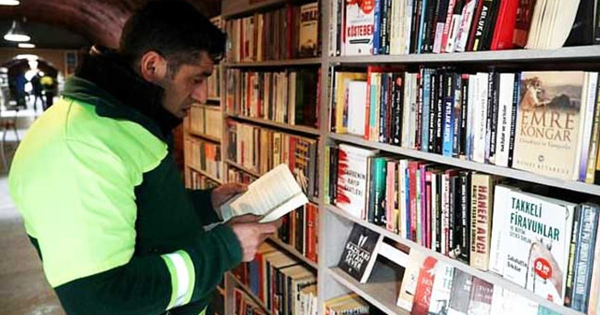 Trashy literature? No such thing for Turkish refuse collectors | FMT