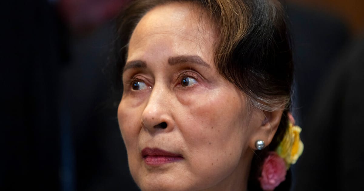 Myanmar jails Suu Kyi 6 years for corruption | FMT