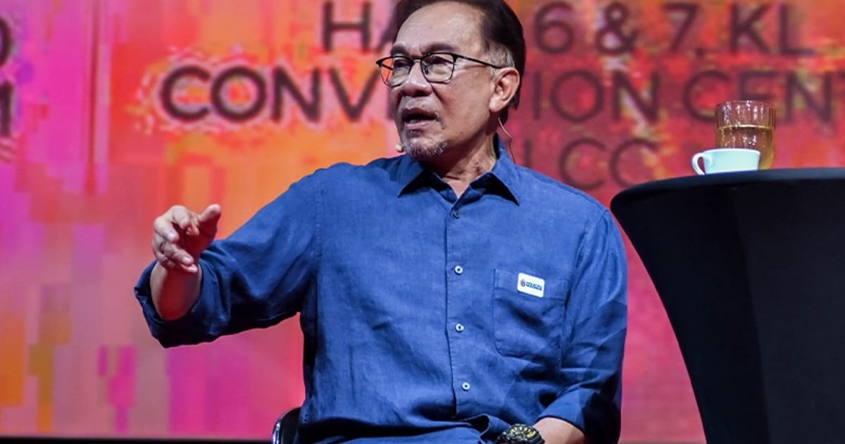 Books, caring and discipline: Anwar tells how he stayed a fighter | FMT