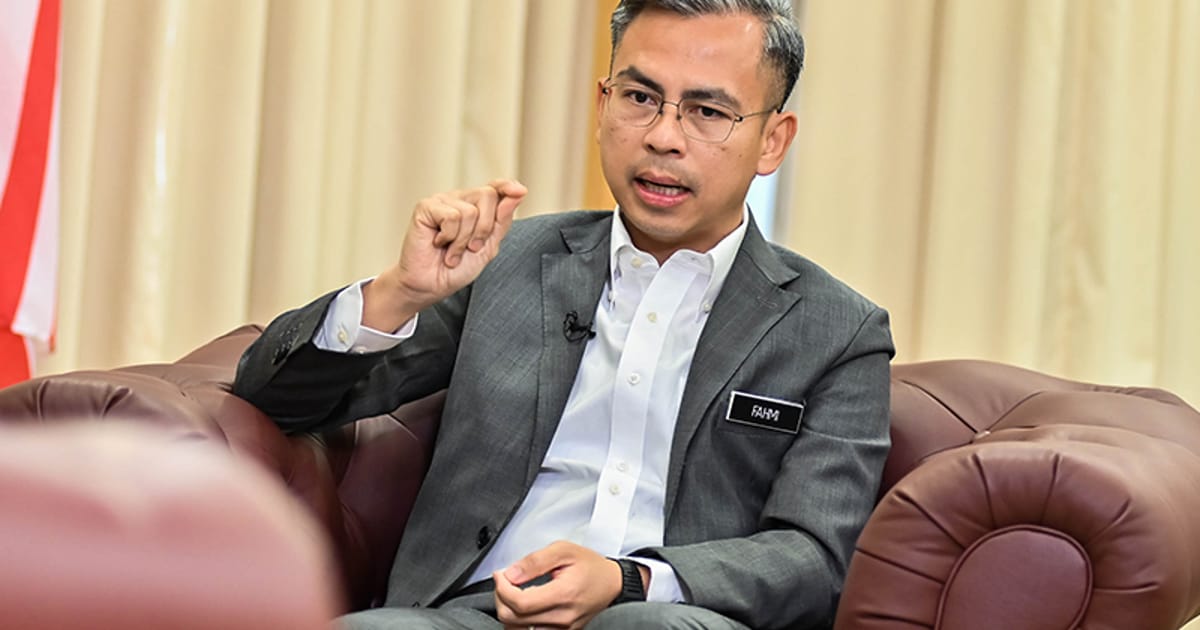 Anwar hasn’t turned his back on reforms, says Fahmi | FMT