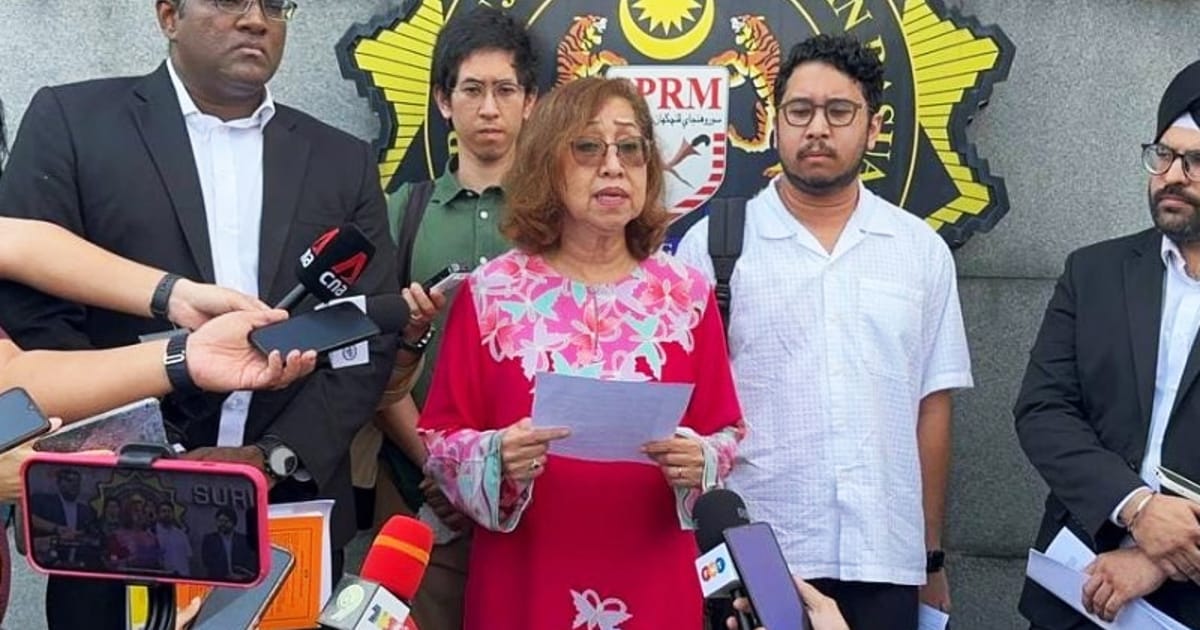 Daim was successful even before joining govt, says wife | FMT