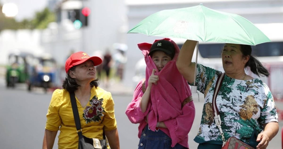 Heat wave shuts down schools in nearly half of Philippine capital | FMT