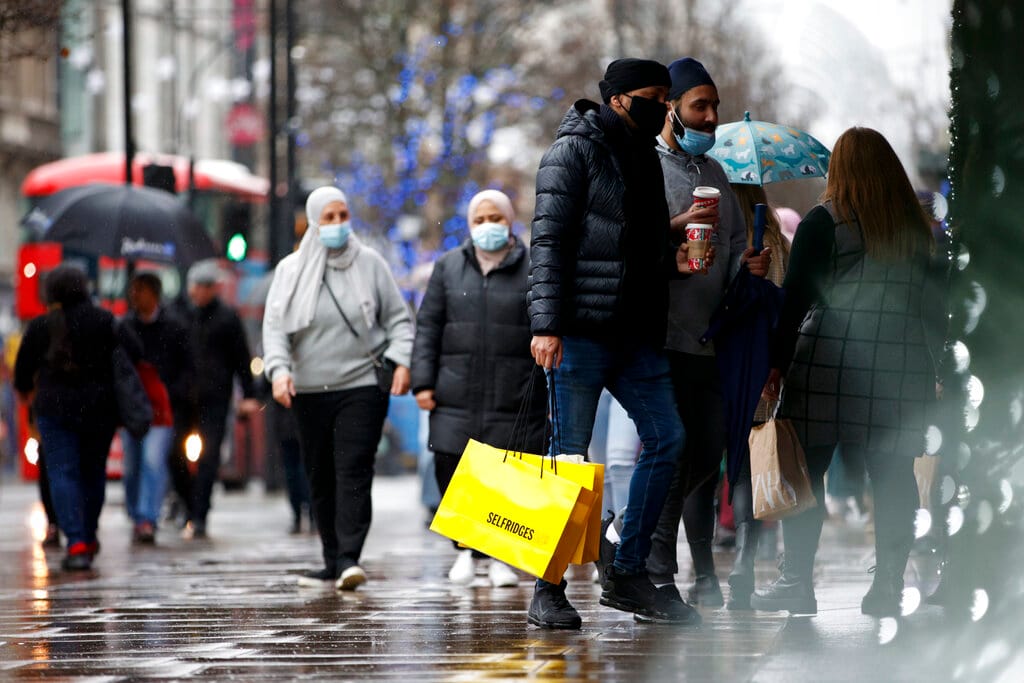 UK seeks to mitigate workforce disruption from Omicron spread | FMT